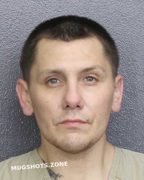 PIERCE DAVID MACK 12/07/2022 - Broward County Mugshots Zone