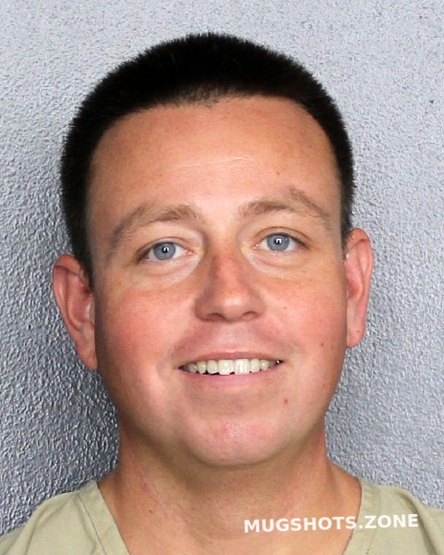 LOPEZ FERNANDO 12/07/2022 - Broward County Mugshots Zone