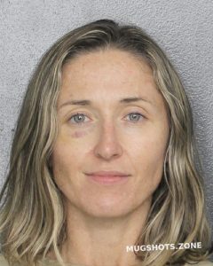 CURLEY TRACY MARIE 12/18/2022 - Broward County Mugshots Zone