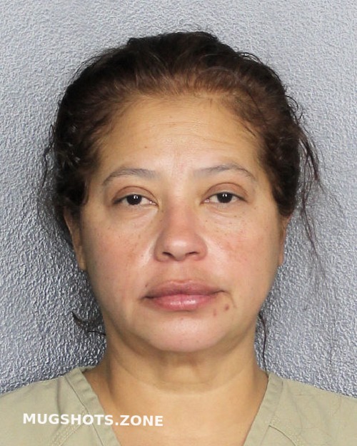 DIAZ IRIS DEL CARMEN 12/26/2022 - Broward County Mugshots Zone