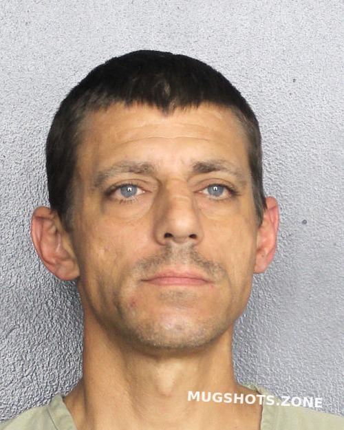 CRUMB MICHAEL DEAN 04/12/2023 - Broward County Mugshots Zone