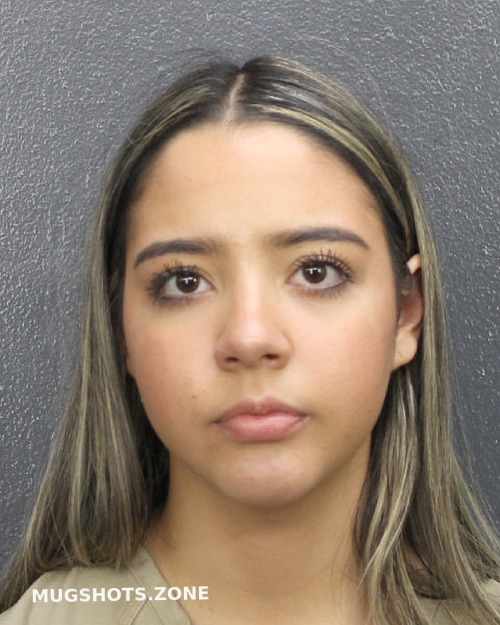 VELUDO SZURBA MARIA VERONICA 04/30/2023 - Broward County Mugshots Zone