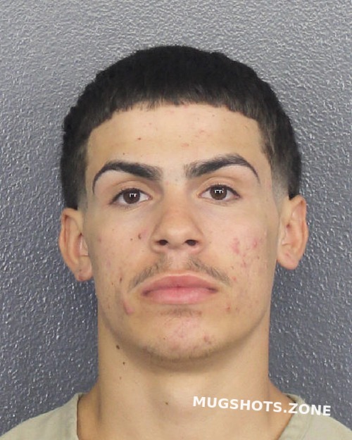 QUILES JULIUS WILFREDO 06/18/2023 - Broward County Mugshots Zone