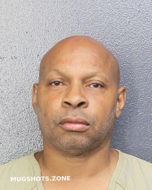 YOUNG IAN PAUL 10/06/2023 - Broward County Mugshots Zone