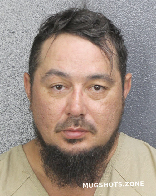 UHL DAMON EDWARD 01/08/2024 - Broward County Mugshots Zone UHL DAMON EDWARD 01/08/2024 - Broward County Mugshots Zone