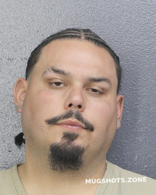 VILLACRES WESLEY EDWIN 01/30/2024 - Broward County Mugshots Zone