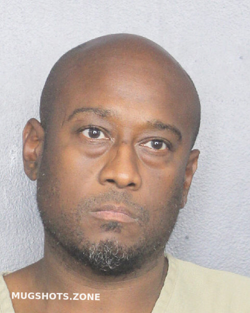 DOUGLAS CHRISTOPHER RYAN 08/20/2024 - Broward County Mugshots Zone