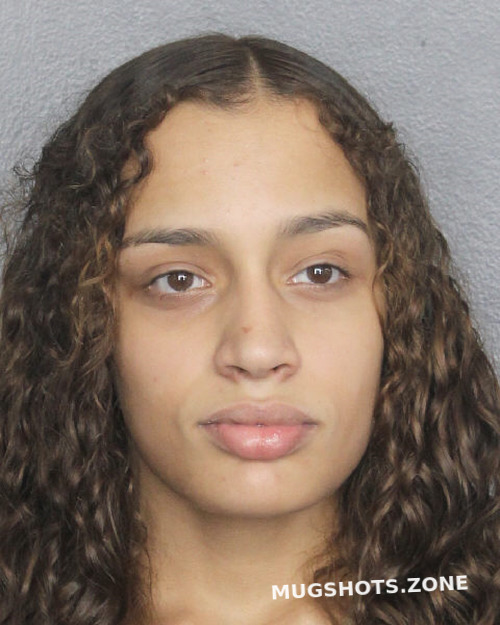 LOZADA NADIA MARIANA CATHY 10/02/2024 - Broward County Mugshots Zone