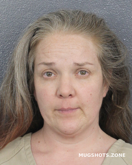 DAVIS SARA 03/28/2025 - Broward County Mugshots Zone