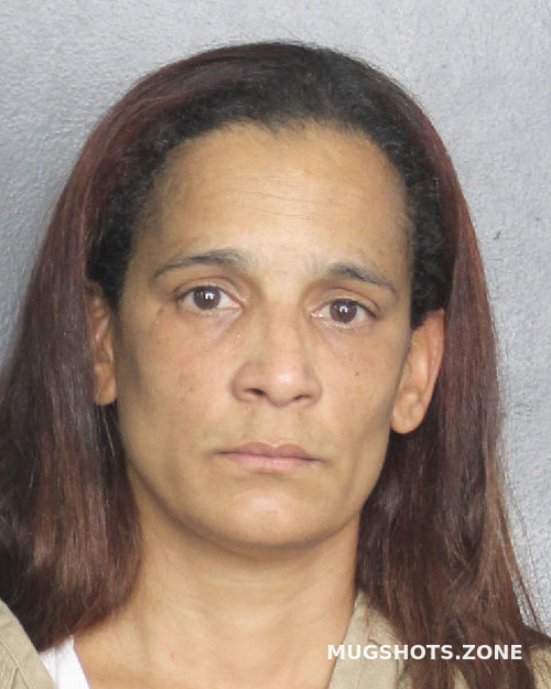 VELIZ YANET 08/15/2025 - Broward County Mugshots Zone