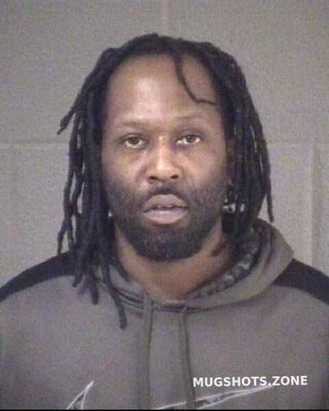 BREWSTER CHRISTOPHER ANTWAIN 04/18/2022 - Buncombe County Mugshots Zone