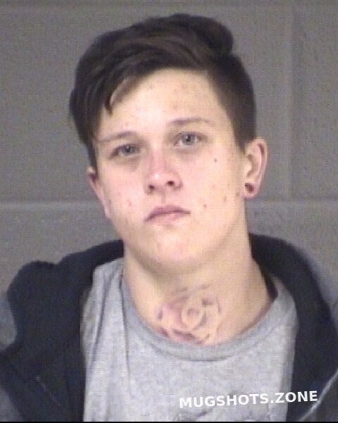 DAVIS JODI TANE 05/12/2022 - Buncombe County Mugshots Zone