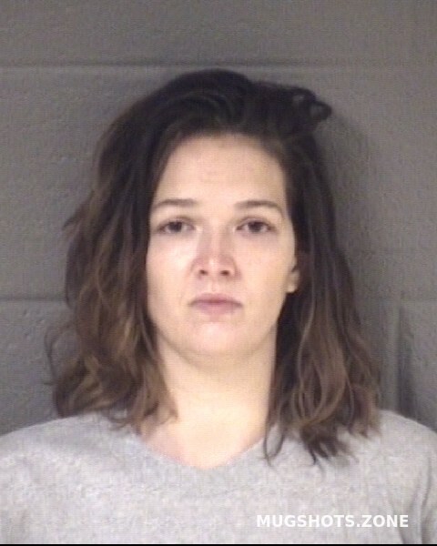 MASHBURN COURTNEY DANIELLE 12/01/2022 - Buncombe County Mugshots Zone