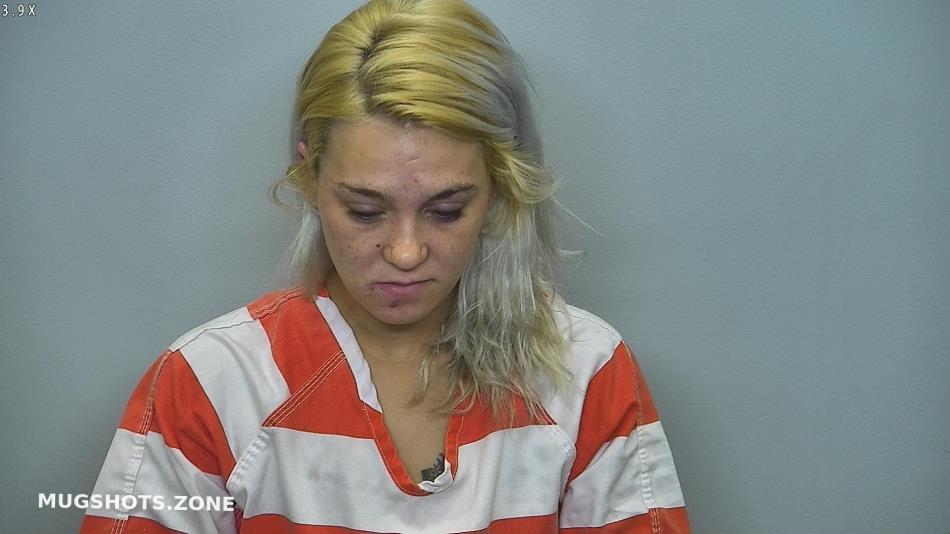 LANG MADISON RAEANN 08/18/2022 - Burleigh County Mugshots Zone