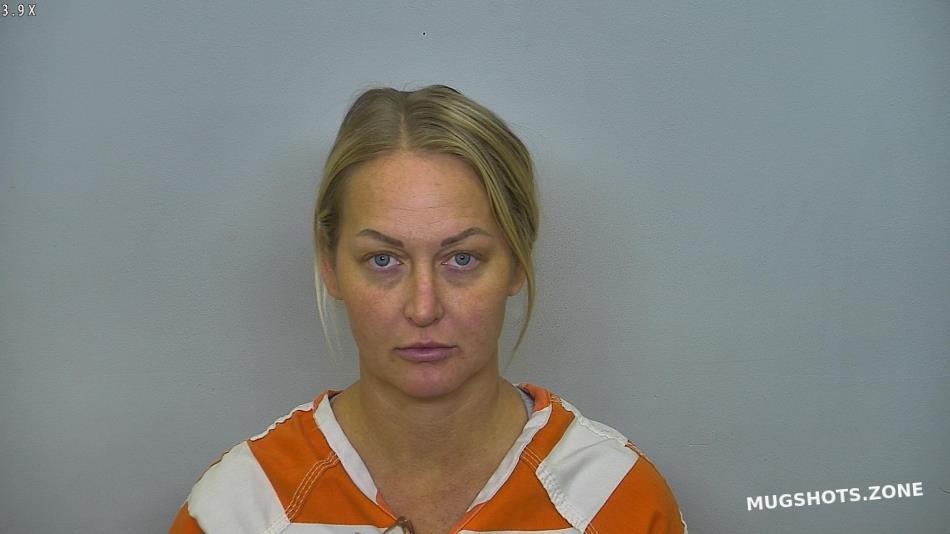 AHLGREN LINDSAY KATE 03/24/2023 - Burleigh County Mugshots Zone