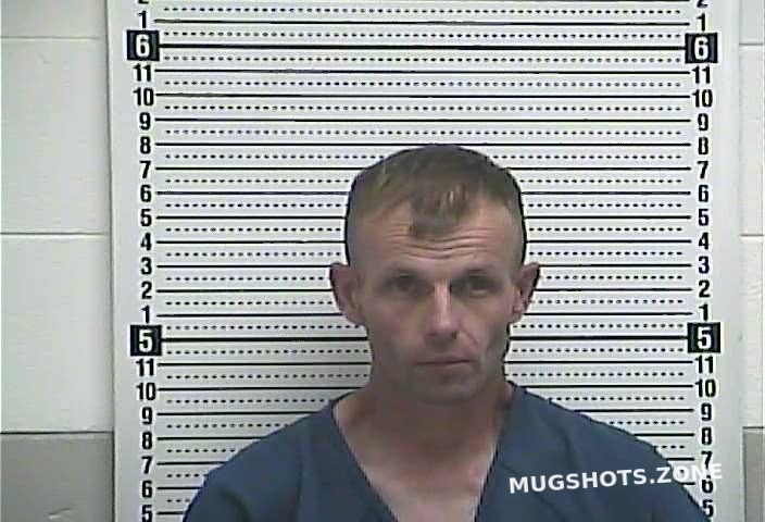 ROBERTS CHRISTOPHER B 10/09/2022 - Casey County Mugshots Zone
