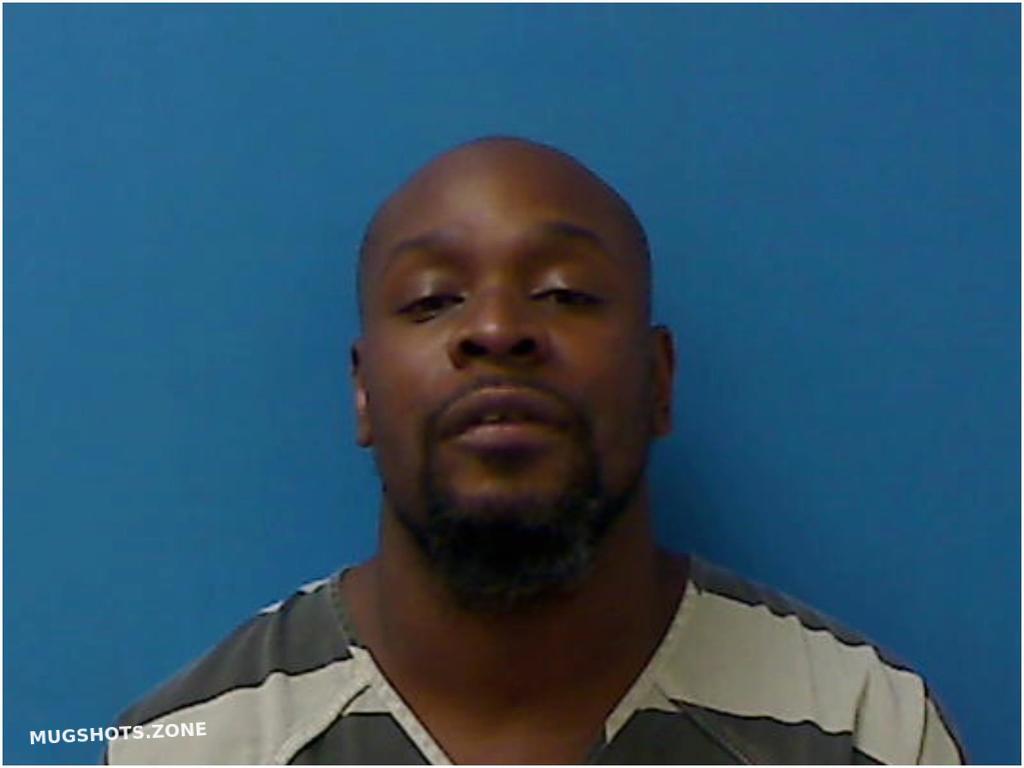 MOSTELLER DONTAY LAMONT 10/17/2021 - Catawba County Mugshots Zone
