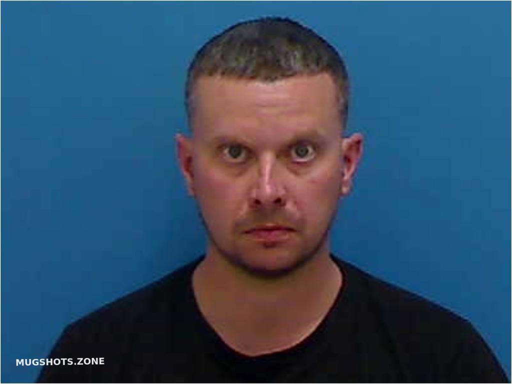 CRUMP TRAVIS MITCHELL 05/01/2023 - Catawba County Mugshots Zone