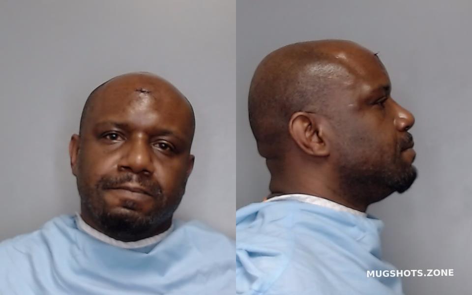 DAVIS ARCHIE LAMAR 12/19/2022 - Champaign County Mugshots Zone