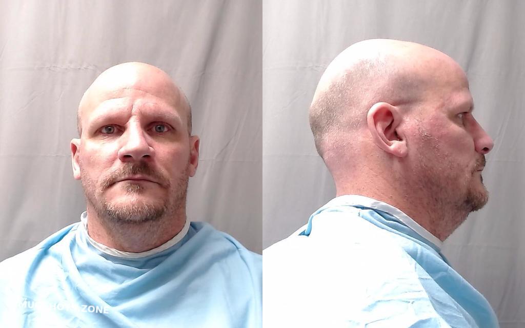 HUTSON ERIC MICHAEL 01/09/2023 - Champaign County Mugshots Zone