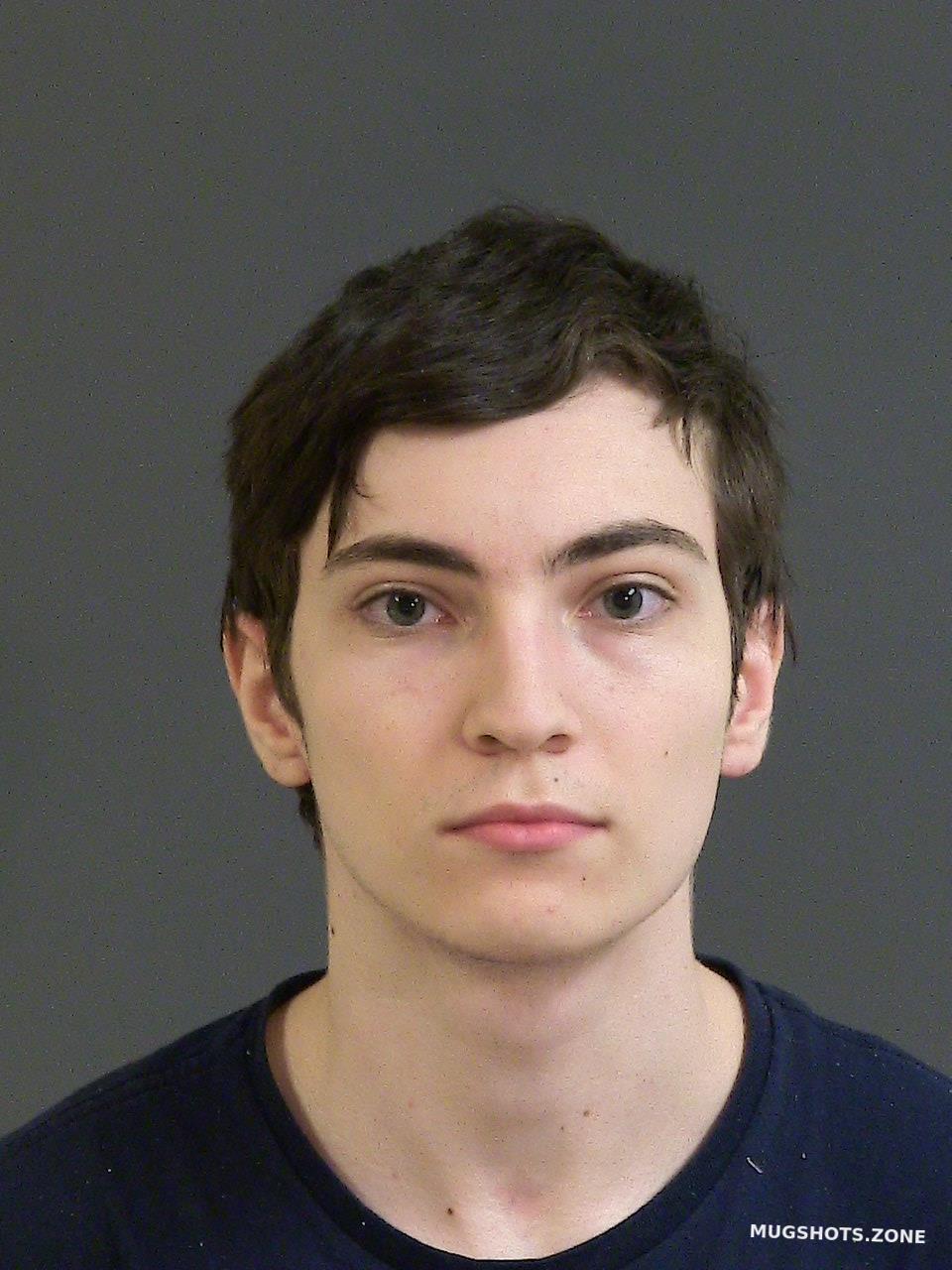 FELTY BENJAMIN ROBERT 08/19/2021 - Charleston County Mugshots Zone