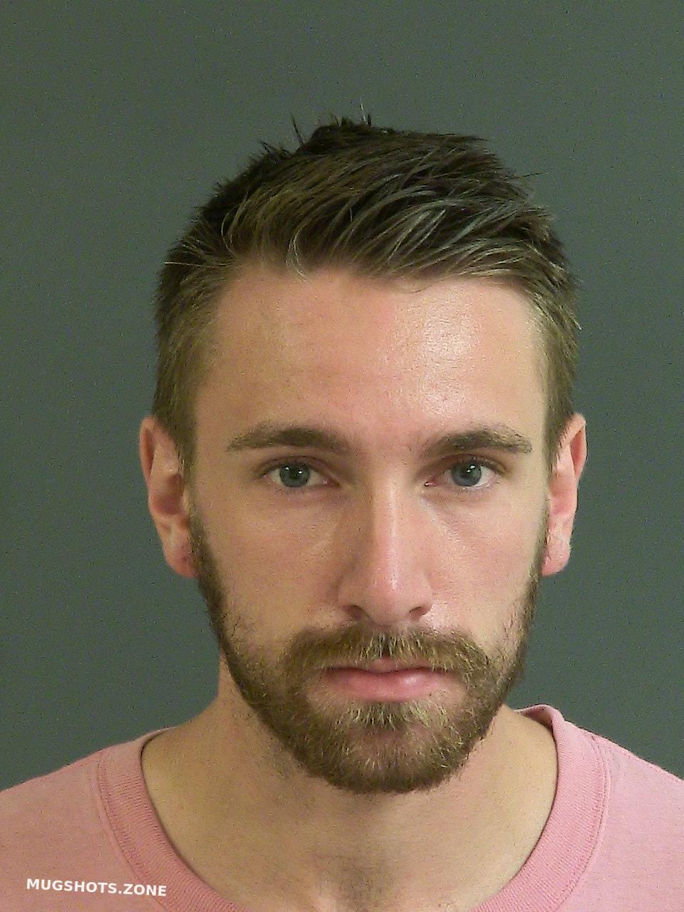 HOWERTON TYLER JOHN CHARLES 10/01/2021 - Charleston County Mugshots Zone