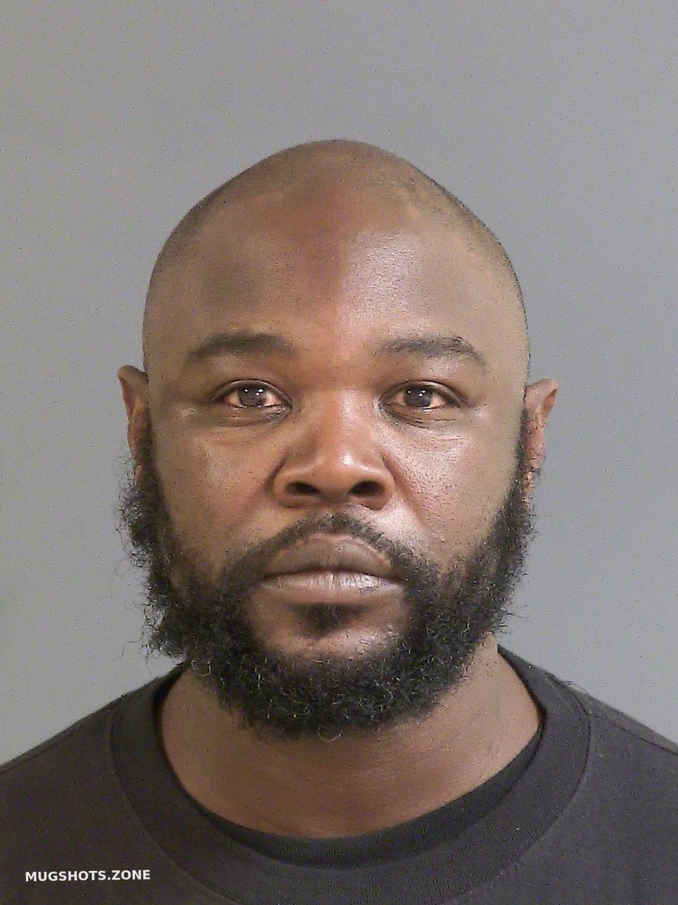 WHITE COREY ARTHUR 10/21/2021 - Charleston County Mugshots Zone