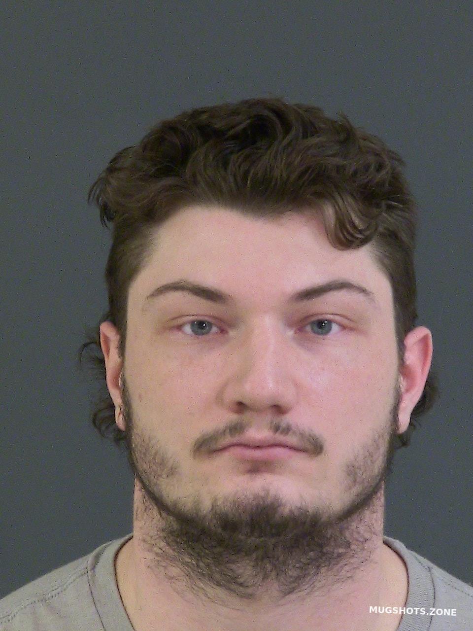 ROSENQUIST SHAUN THOMAS 01/24/2022 - Charleston County Mugshots Zone