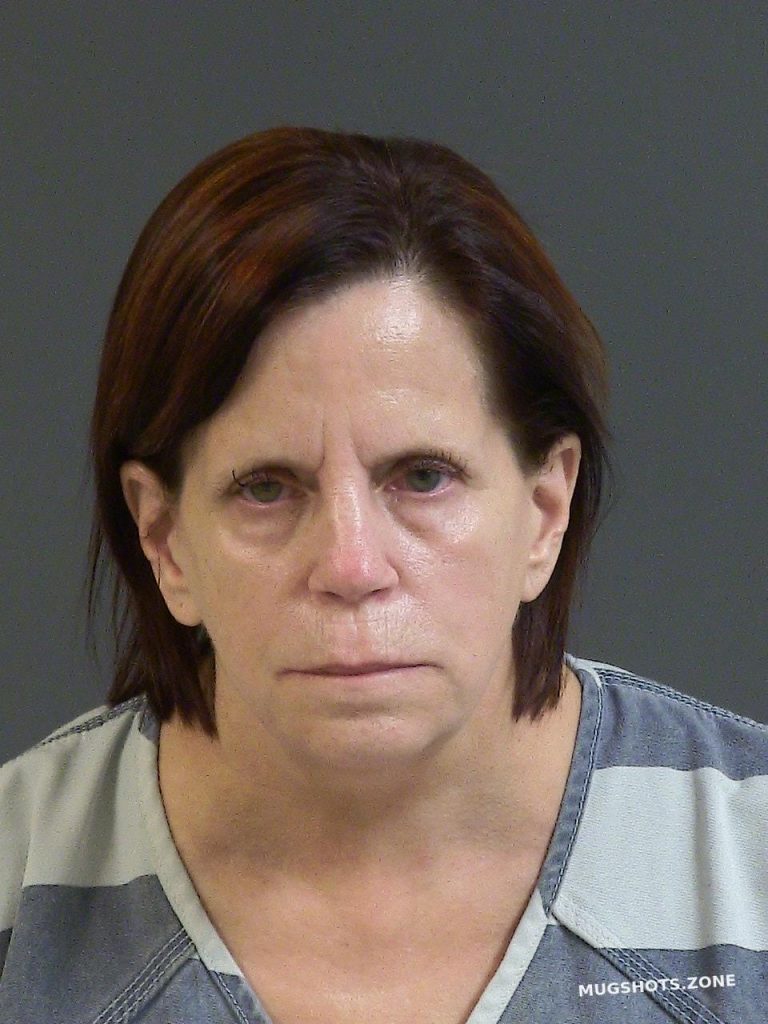 CREWS ROBIN DEATON 02/14/2022 - Charleston County Mugshots Zone