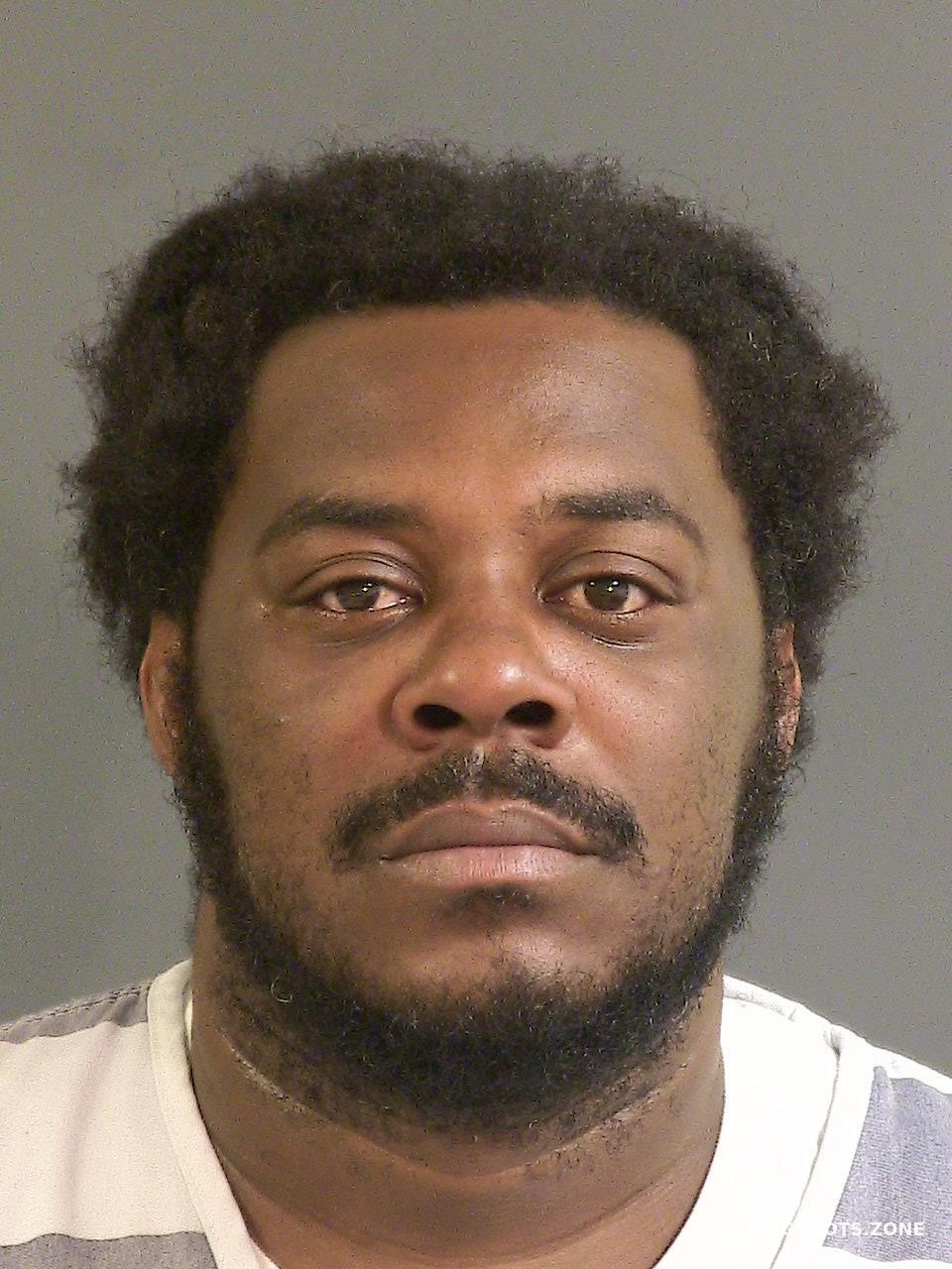 BROWN KEAL LATRELL 04/18/2022 - Charleston County Mugshots Zone