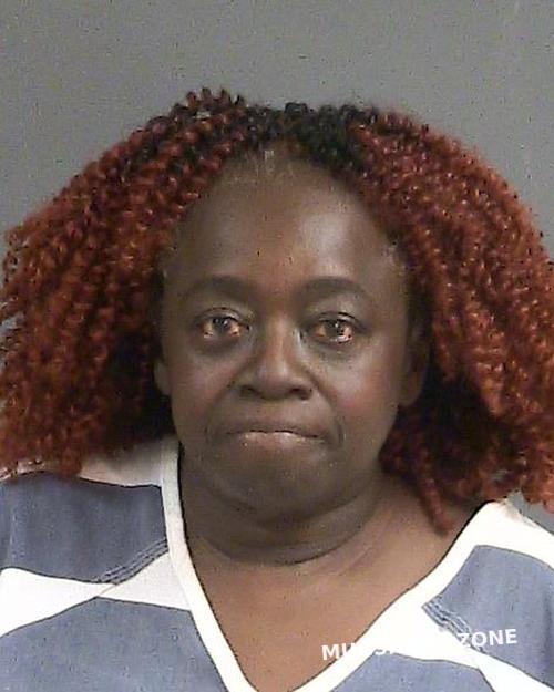 GLOVER KAREN JEANETTE 02/25/2023 - Charleston County Mugshots Zone GLOVER KAREN JEANETTE 02/25/2023 - Charleston County Mugshots Zone