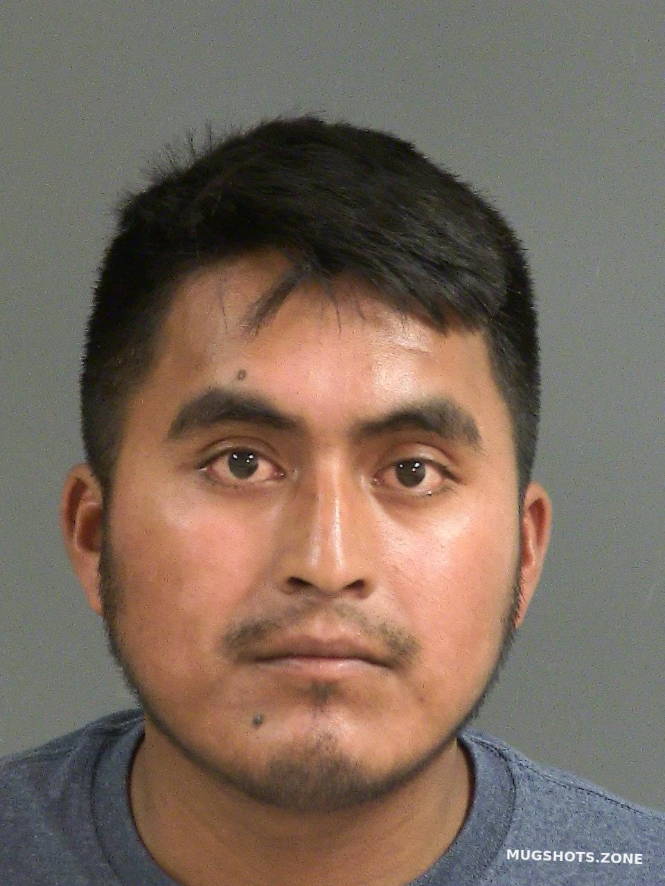 REYES-PEREZ DANIEL PABLO 03/25/2023 - Charleston County Mugshots Zone