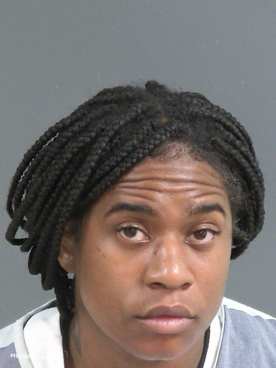 GIVENS DESIREE LASHAUN 04/02/2023 - Charleston County Mugshots Zone