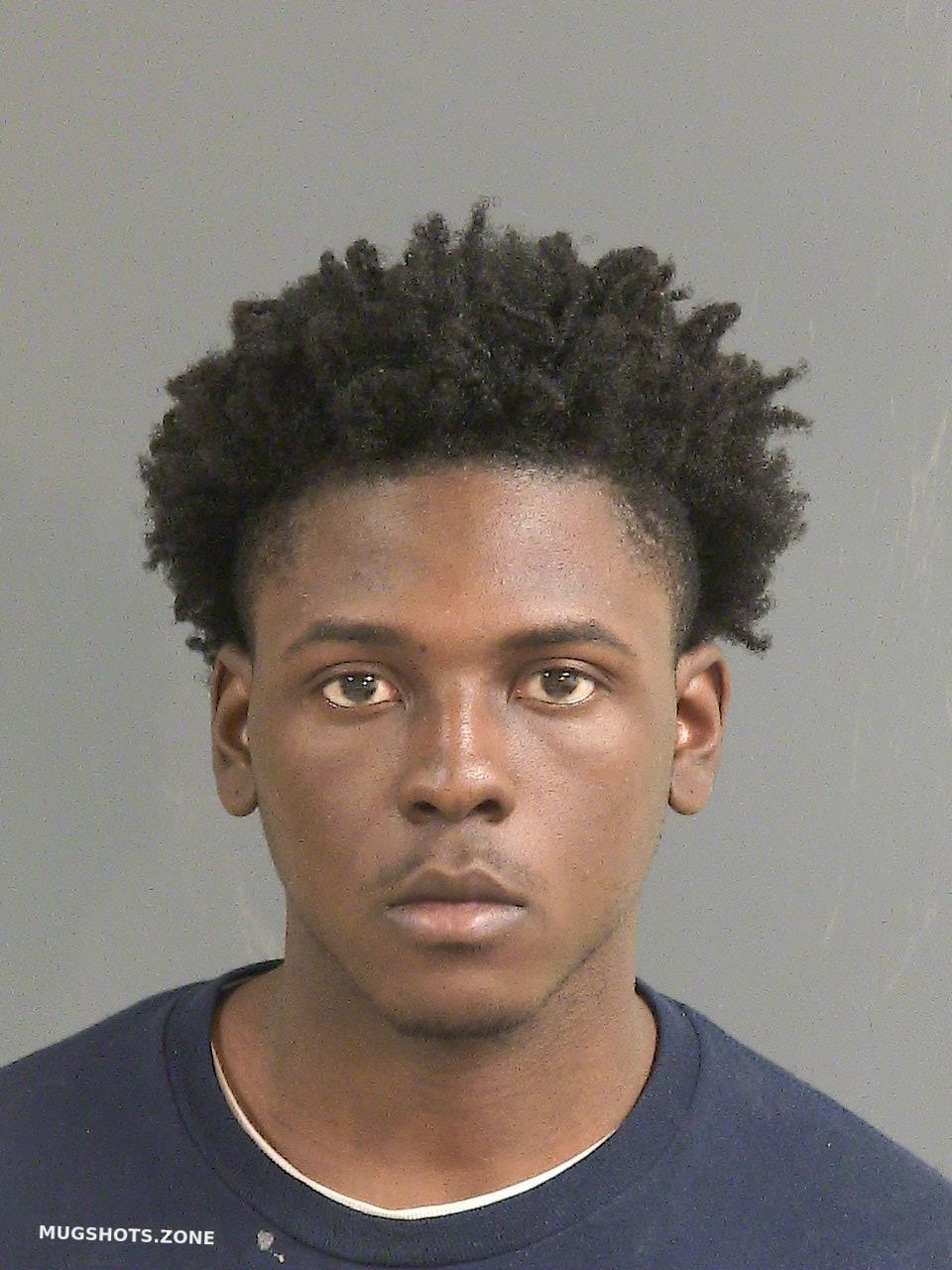 TUCKER TERRANCE JERMAINE 04/05/2024 - Charleston County Mugshots Zone