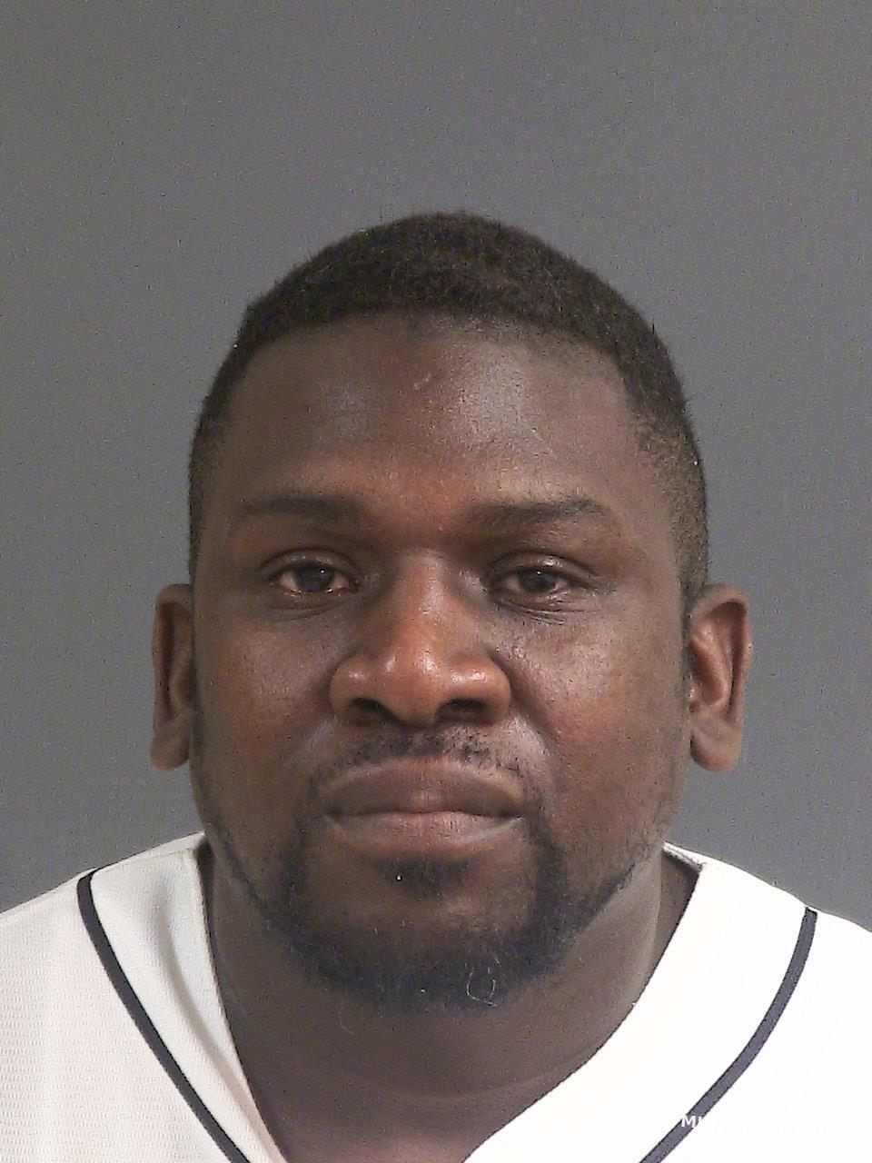 COBBETT IVAN LAVAR 06/07/2024 - Charleston County Mugshots Zone