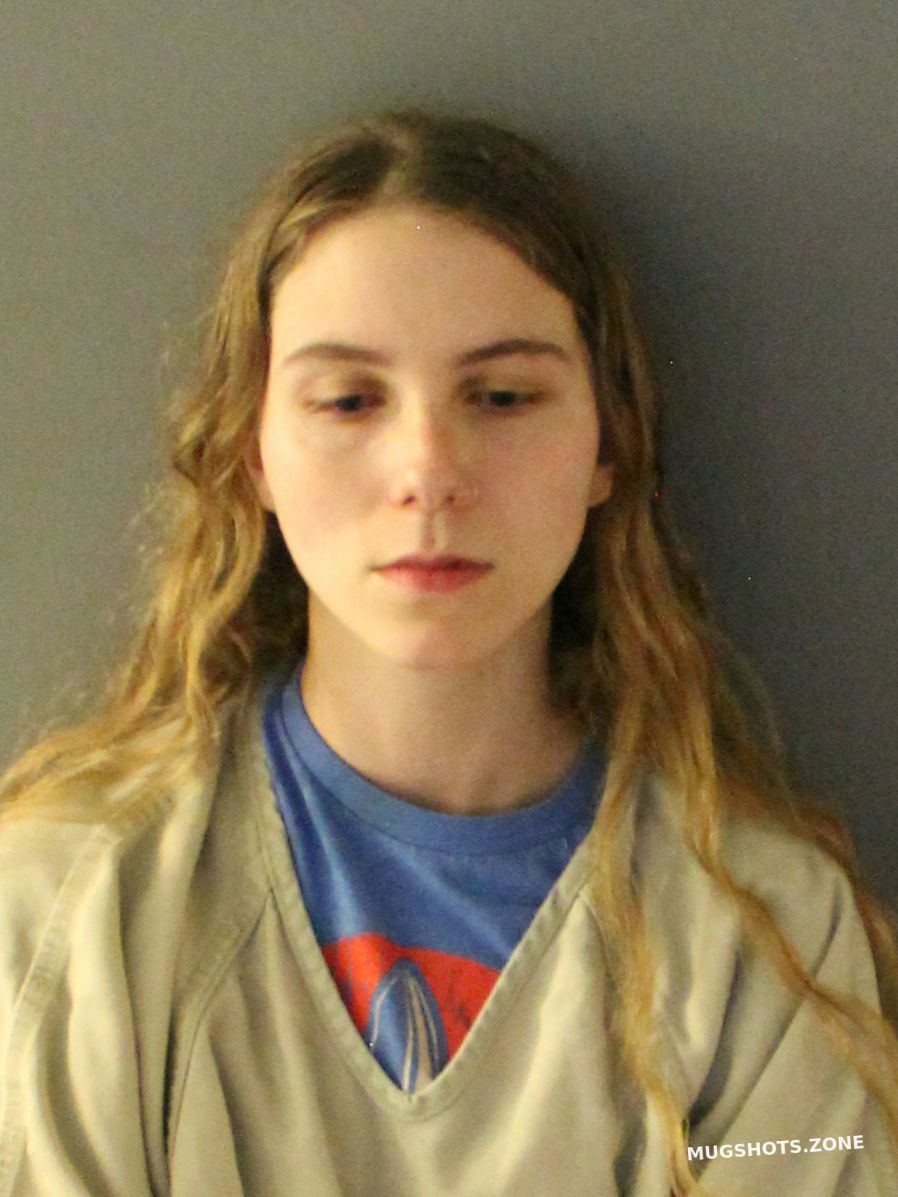 BYASSEE DESTINY MARIE 12/22/2022 - Charlotte County Mugshots Zone