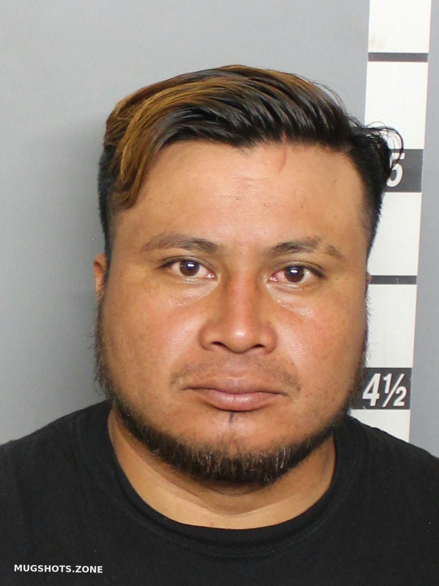 LOPEZ DIAZ ROBERTO 04/14/2023 - Charlotte County Mugshots Zone