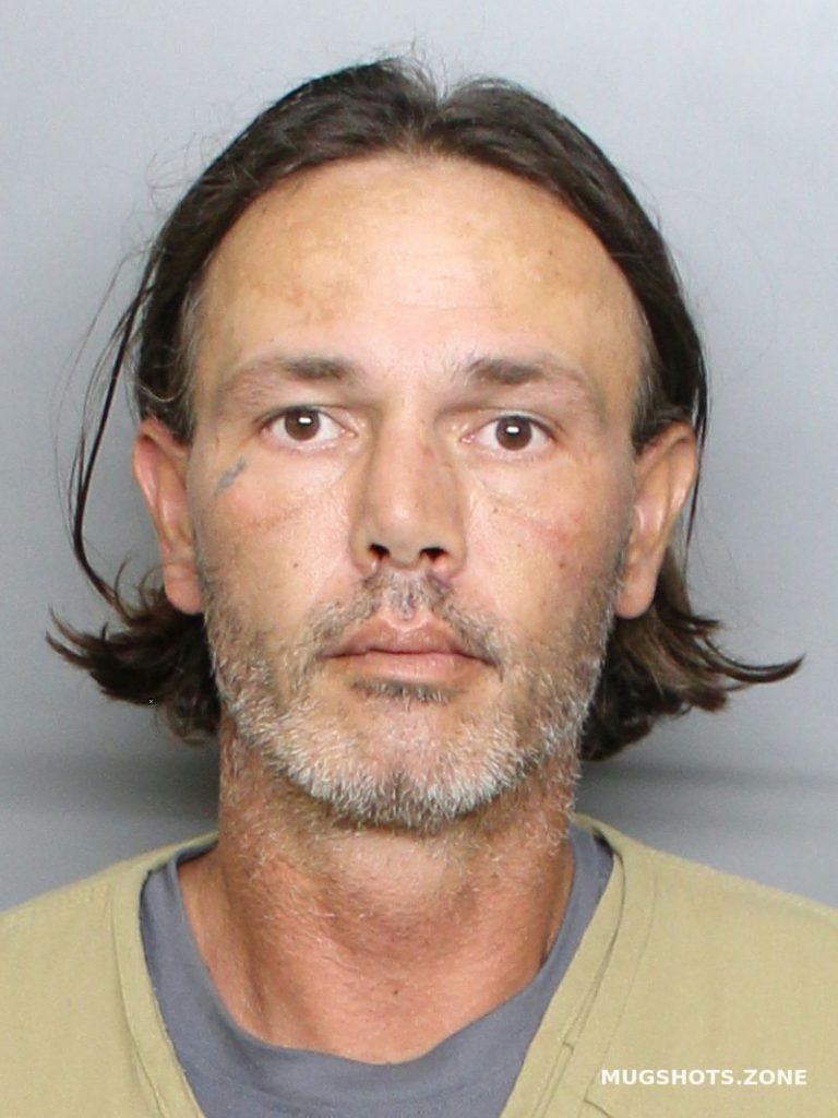 HOLLENBECK FARON GREGORY 04/21/2023 - Charlotte County Mugshots Zone