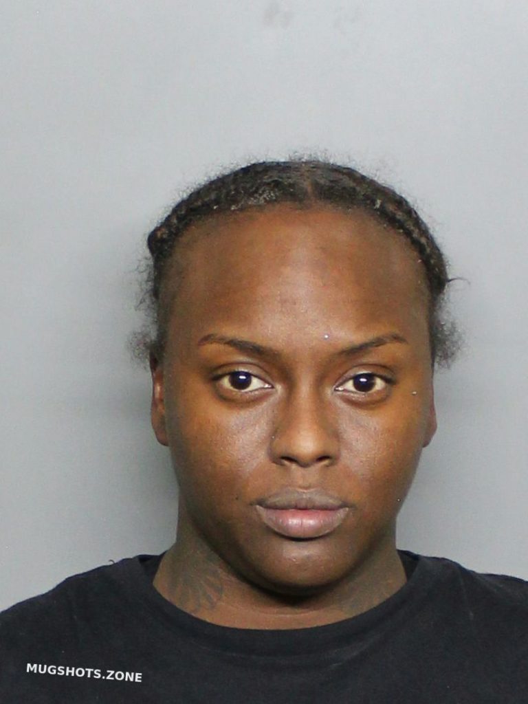 SEAY TARDAZIA SHANTRELL 08/26/2024 - Charlotte County Mugshots Zone