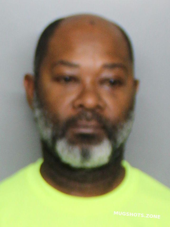 BELTON ALONSO DEVONE 01/24/2025 - Charlotte County Mugshots Zone