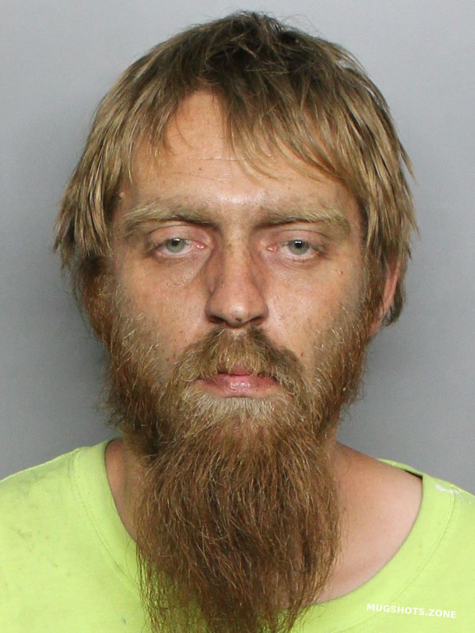 MCELROY WESLEY SCOTT 03/03/2025 - Charlotte County Mugshots Zone