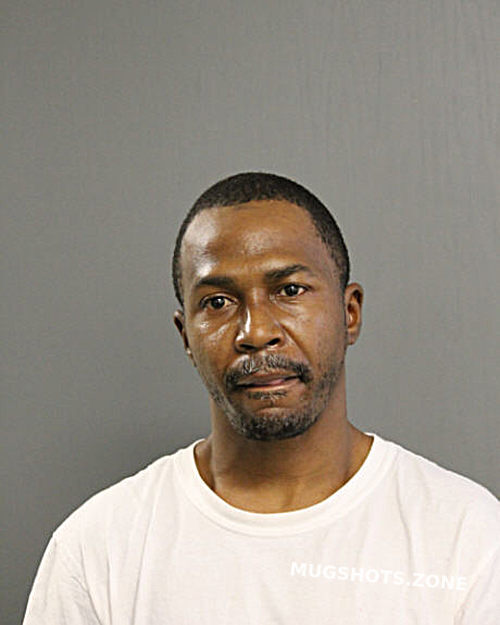 ANDRE T GRAVES 04/12/2021 - Chicago Mugshots Zone
