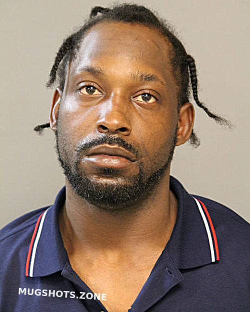MICHAEL L BOOKER 04/22/2021 - Chicago Mugshots Zone