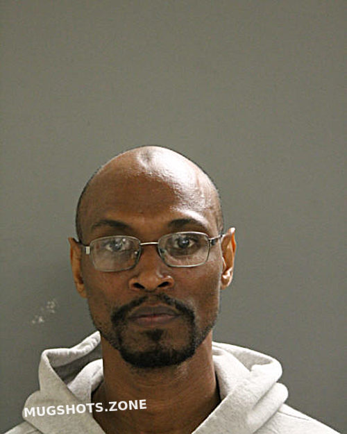 CHARLES E WHITE 04/22/2021 - Chicago Mugshots Zone
