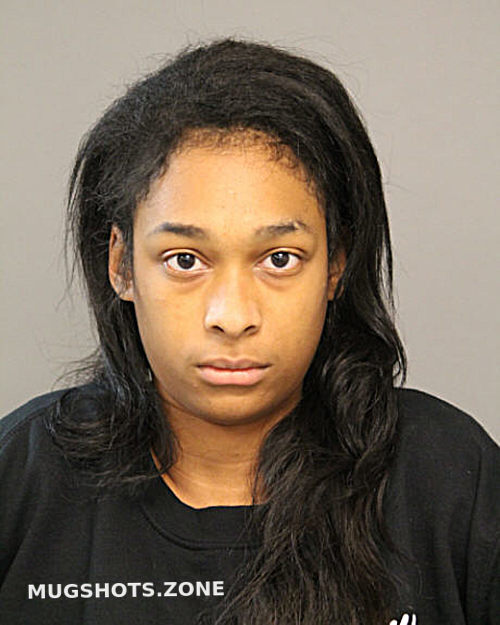 VERONICA SIMMS 11/11/2021 - Chicago Mugshots Zone