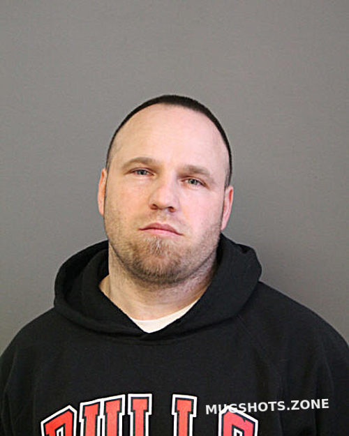 MICHAEL W SHORT 03/29/2022 - Chicago Mugshots Zone