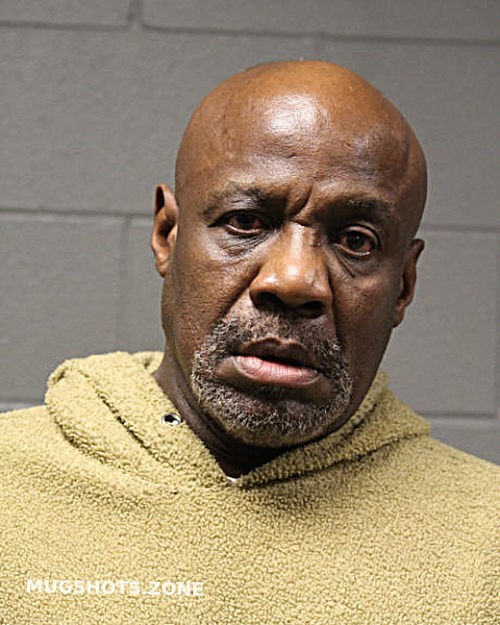 MICHAEL J DAVIS 05/02/2022 - Chicago Mugshots Zone