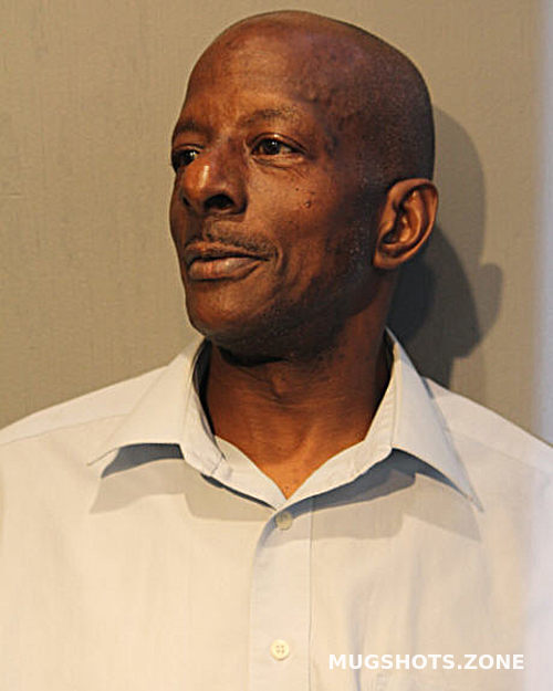 REGINALD BLUE 05/13/2022 - Chicago Mugshots Zone