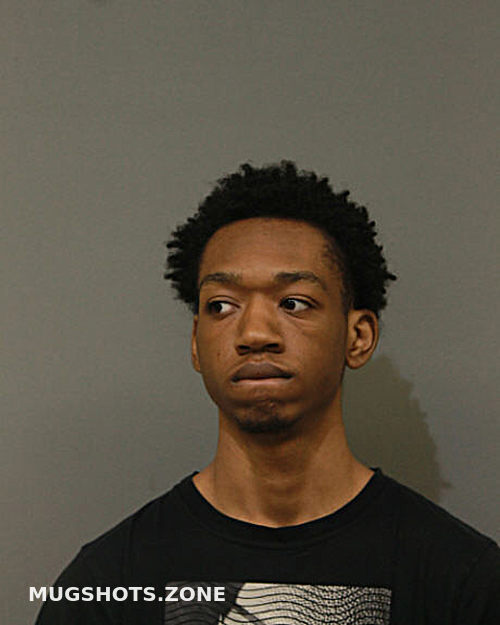 MAURSHAWN DEAN-REEVES 05/28/2022 - Chicago Mugshots Zone