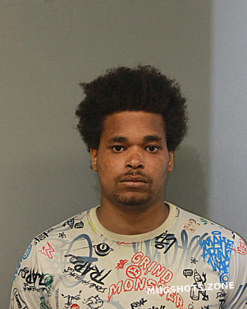 DEONTAE T HOLLINS 08/07/2022 - Chicago Mugshots Zone